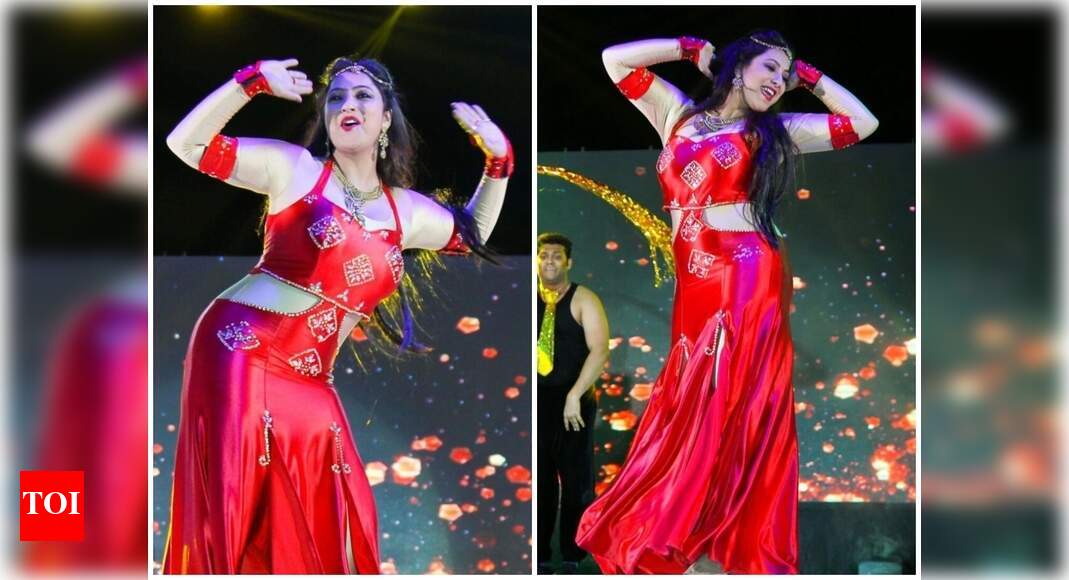 Photos: Sweety Chhabra sets the stage on fire with her amazing dance ...