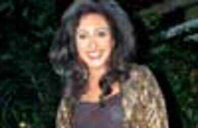 Anjan's amazed with Rituparna's dedication | Bengali Movie News - Times ...