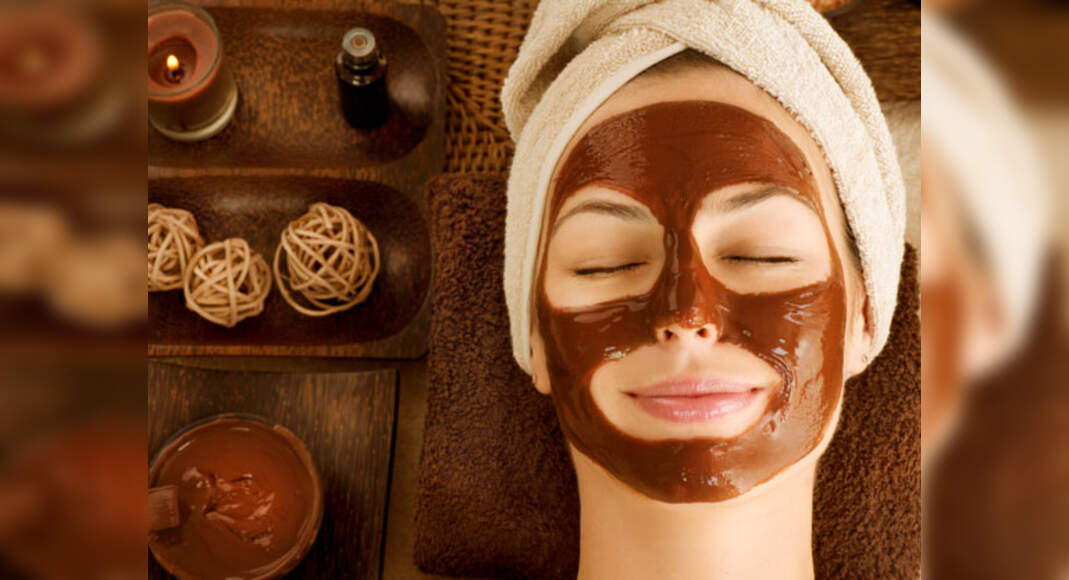 Types of homemade chocolate masks that helps you achieve glowing skin ...