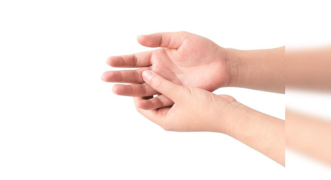 Simple 'finger trick' to diagnose lung cancer - Misskyra.com Simple 'finger trick' to diagnose lung cancer - Misskyra.com
