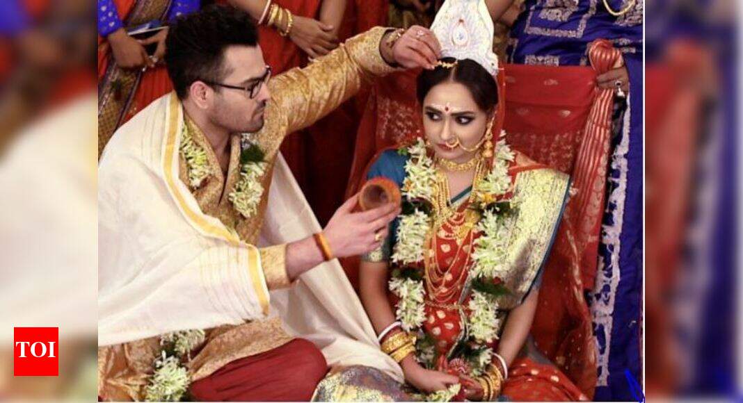 There are twists ahead for Rishi and Janhabi | Bengali Movie News ...