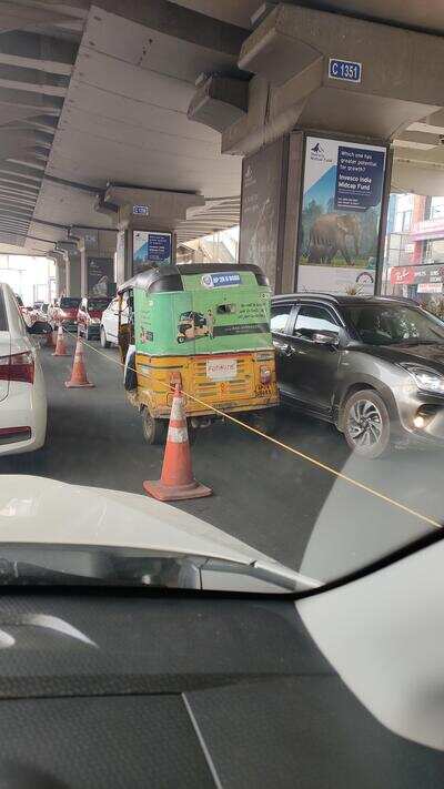 Rash driving in one way traffic - Times of India