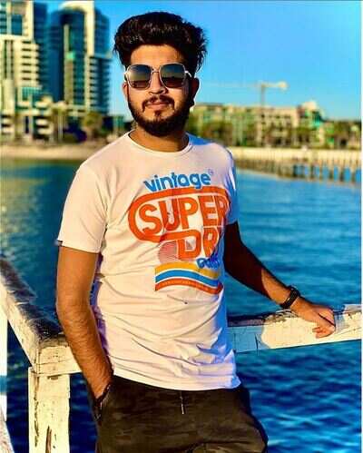 Jigardan Gadhavi turns a poet | Gujarati Movie News - Times of India