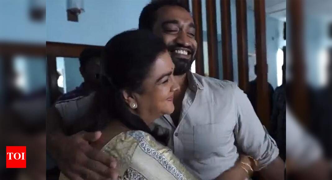 Urvasi joins Anoop Sathyan’s film | Malayalam Movie News - Times of India