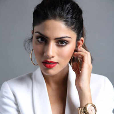 Sapna Pabbi | undefined Movie News - Times of India