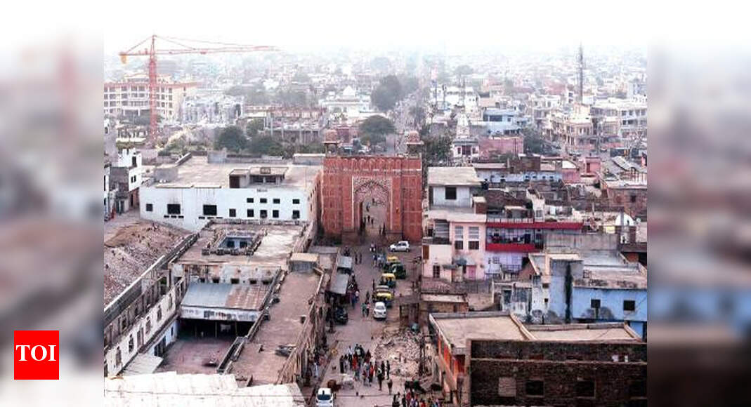 Fog affects air, rail and road passengers; five flights diverted to ...