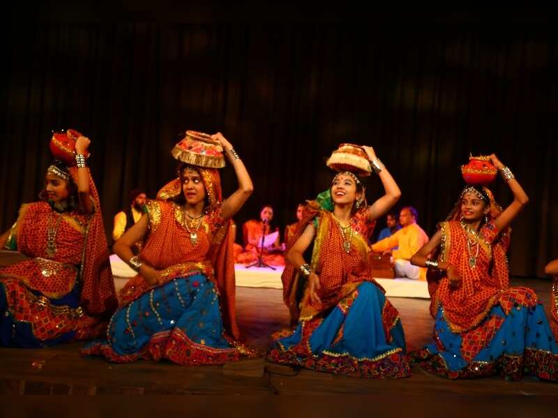 Nimadi folk songs and Bhariya dance for the citizens | Events Movie ...