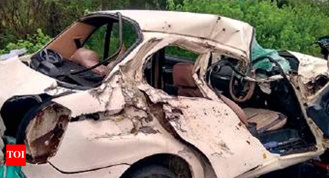 Two dead, three injured in accident on ECR, 1 held | Chennai News ...