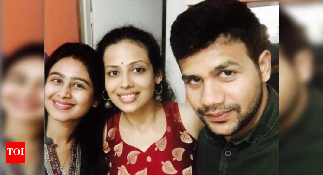 Mrunal's special message to brother - Times of India