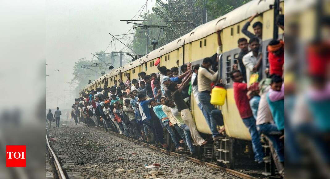 Railways 2017-18 operating ratio worst in 10 yrs: CAG - Times of India
