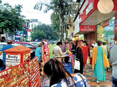Why civilians find it tough to shop, walk & live in Camp | Pune News ...