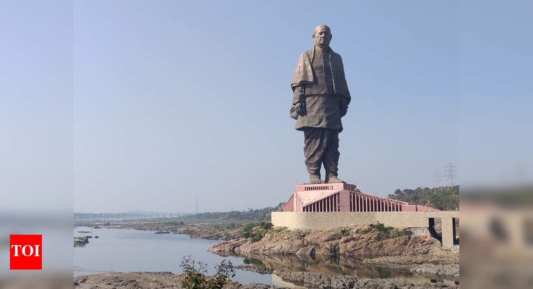 With 15k visitors a day, Statue of Unity overtakes Statue of Liberty ...