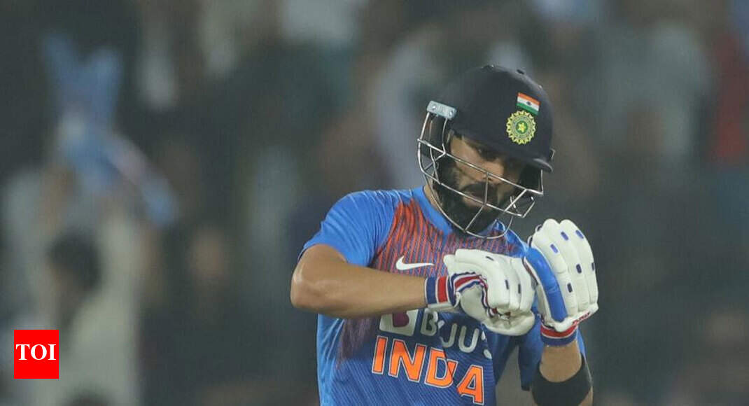 WATCH: Virat Kohli 'notebook' celebration after hitting Kesrick ...