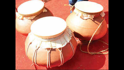 Goa declares ghumot as heritage instrument | Goa News - Times of India