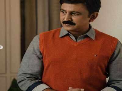 Ramesh Aravind shares a look inspired by his 1991 film Amrutha Varshini ...