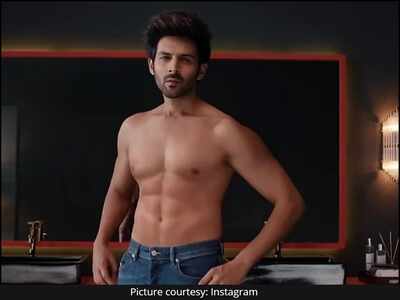 Fans say 'Best Body VFX award' goes to Kartik Aaryan after he uses ...