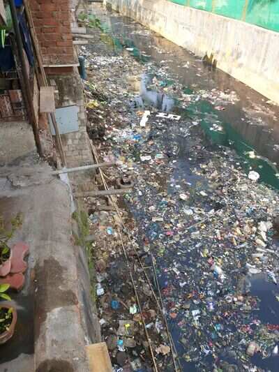 garbage in irla Irla wala - Times of India