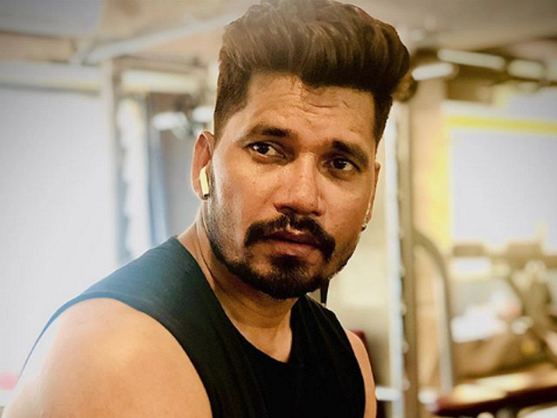 Happy Birthday, Pravesh Lal Yadav: Anjana Singh, Madhu Sharma and ...