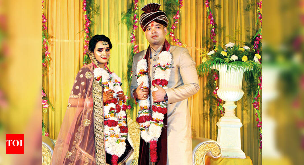 Wedding celebrations get grand for this couple in Banaras | Events ...