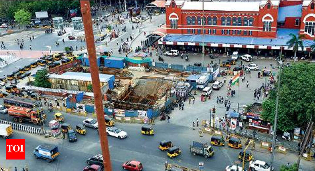 Chennai: Cops ensure seamless traffic at road junction near Central ...