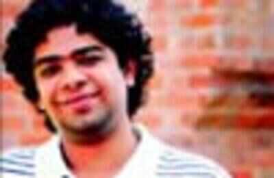 Naresh Iyer’s surprise birthday bash | Regional Movie News - Times of India