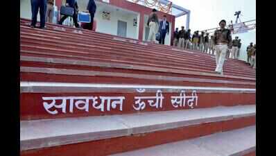 Faulty Atal ghat staircase to be reconstructed soon | Kanpur News ...