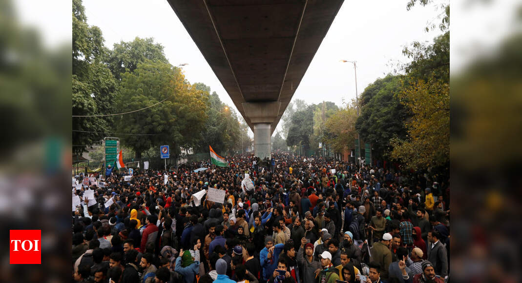 Protests against Citizenship Amendment Act continue across India: Top ...