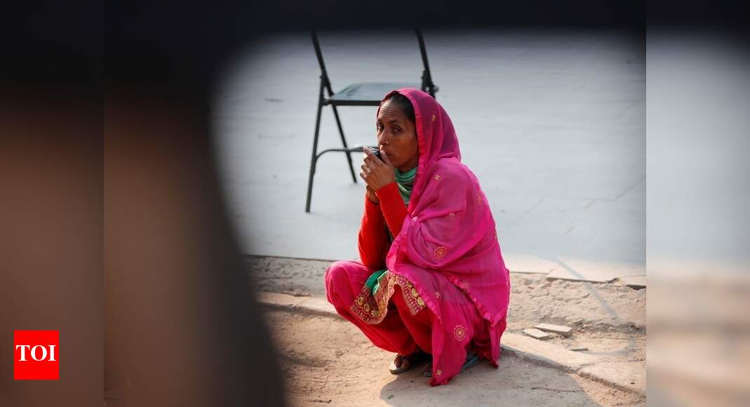 India slips to 112th place on gender gap; in bottom-5 on health ...