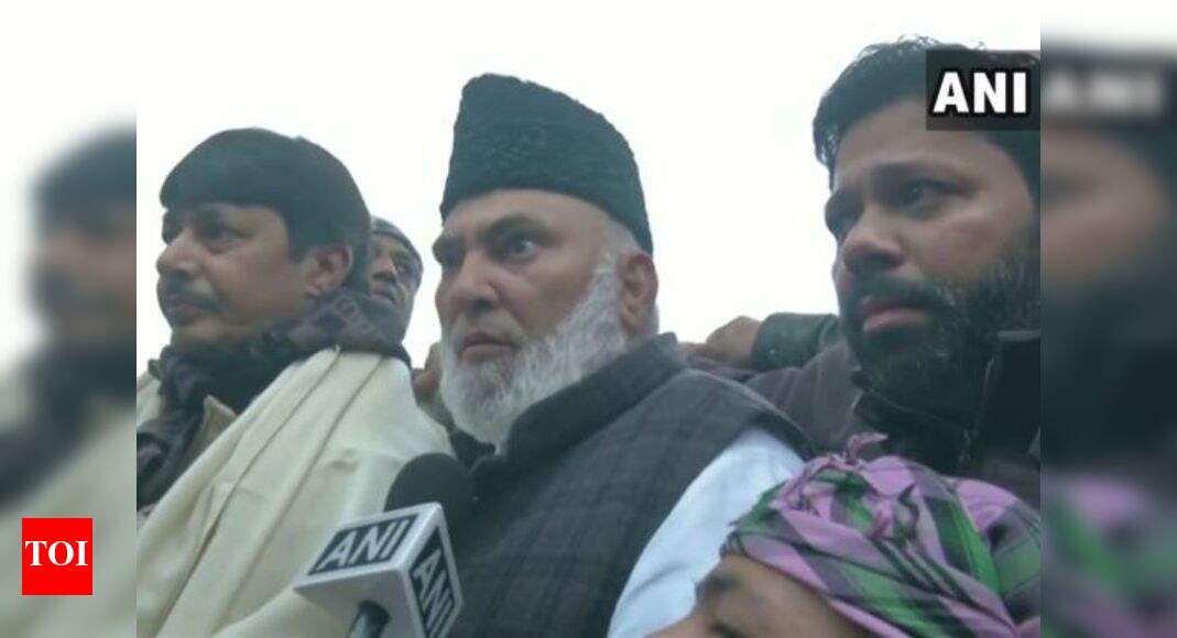 AAP, Seelampur MLA urge locals to register protest peacefully | Delhi ...