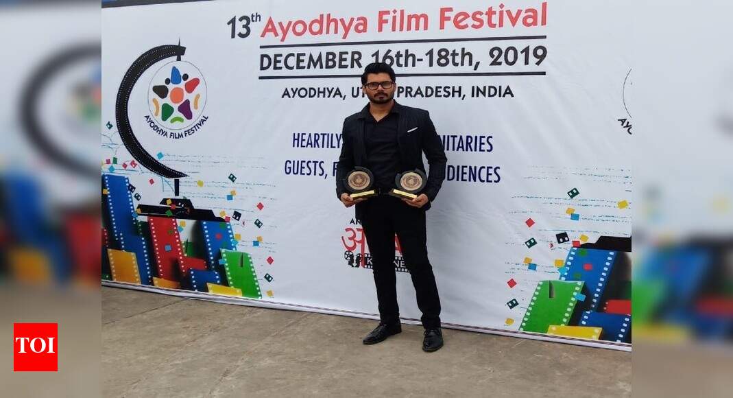 Double celebration for team ‘Rickshawala’ | Bengali Movie News - Times ...