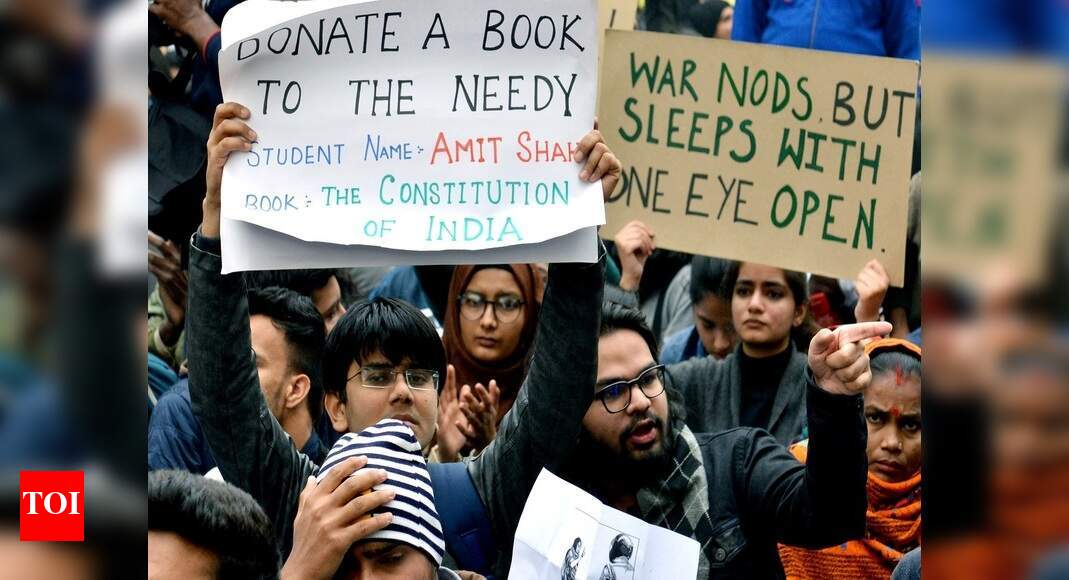 Won't let politicians hijack our movement: Anti-CAA protesters | India ...