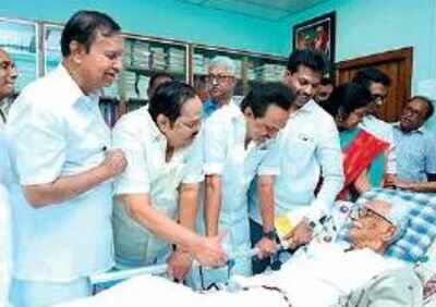 Leaders greet DMK’s Anbazhagan on 97th birthday | Chennai News - Times ...