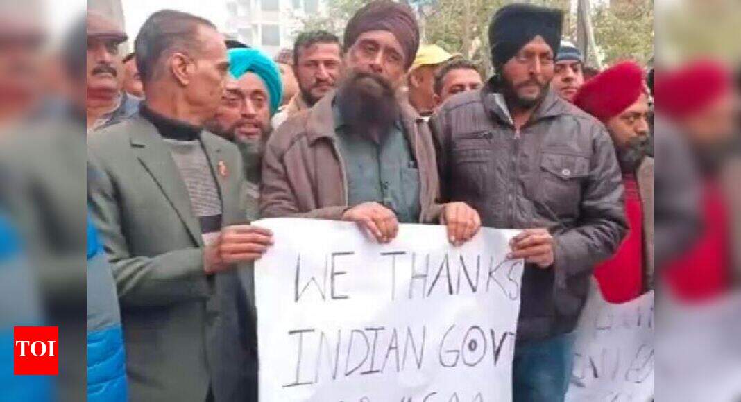 Pakistani Hindus, Sikhs in Amritsar hail Modi government for CAA ...