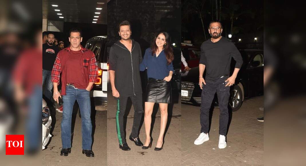 Photos: Salman Khan, Riteish Deshmukh, Suniel Shetty and other Bollywood celebs attend Sohail ...