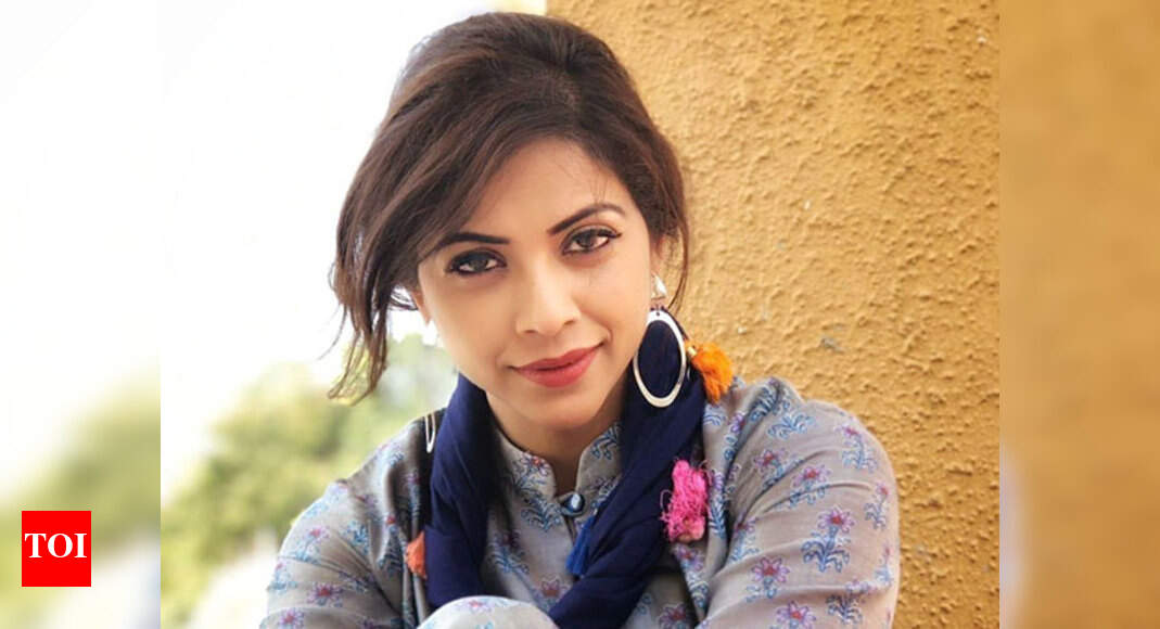 Deepali Pansare returns to acting after three years - Times of India