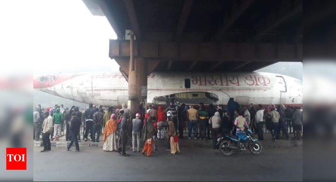 Plane that got stuck under a bridge in Durgapur once served entire ...