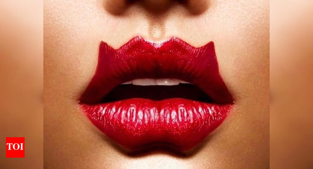 Devil lips has to be the most bizarre beauty fad of 2019! - Times of India