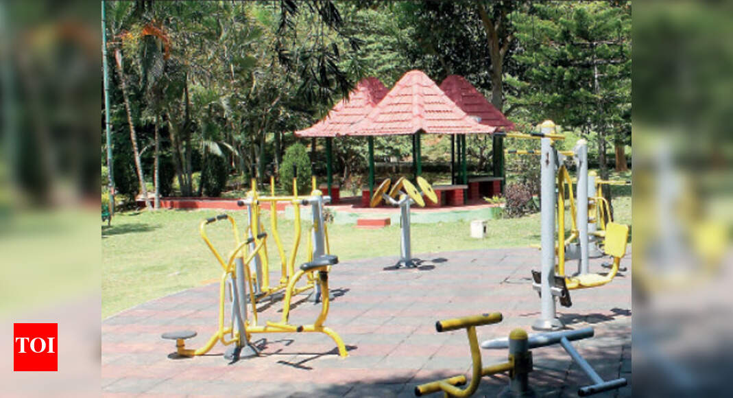 BBMP parks open an hour earlier, close gates at 9pm | Bengaluru News ...