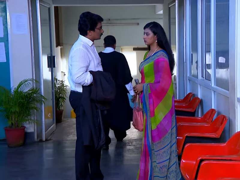 malayalam serial: Neelakkuyil update, December 26: Prabalan spots ...