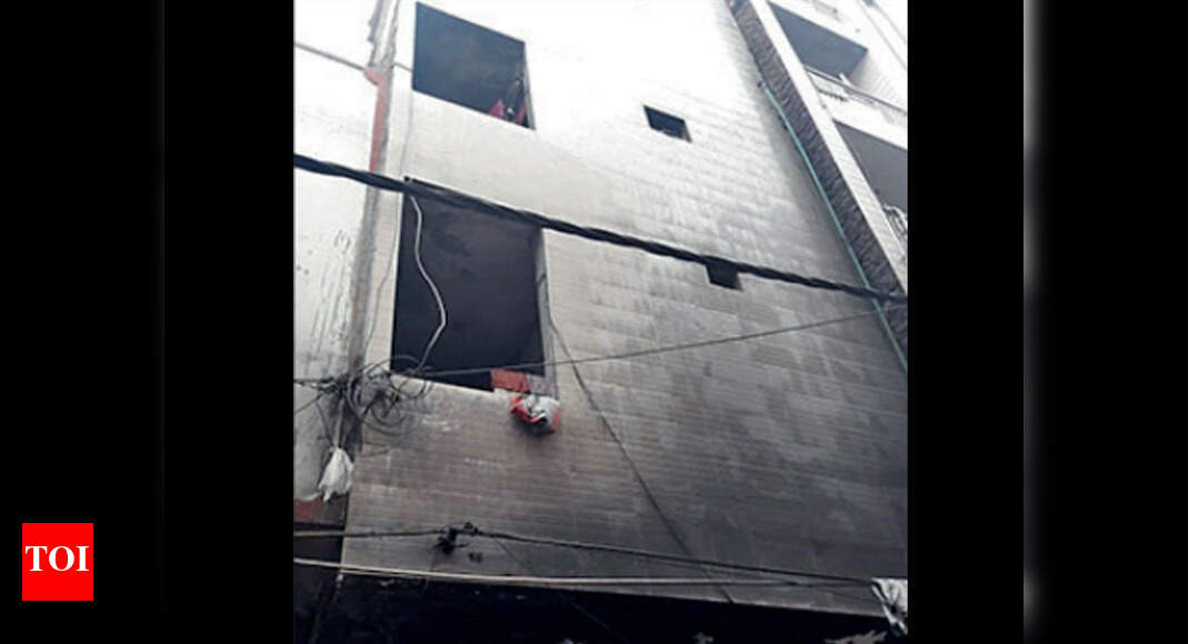 Fire in Delhi: How timely action by firemen saved 40 trapped residents ...