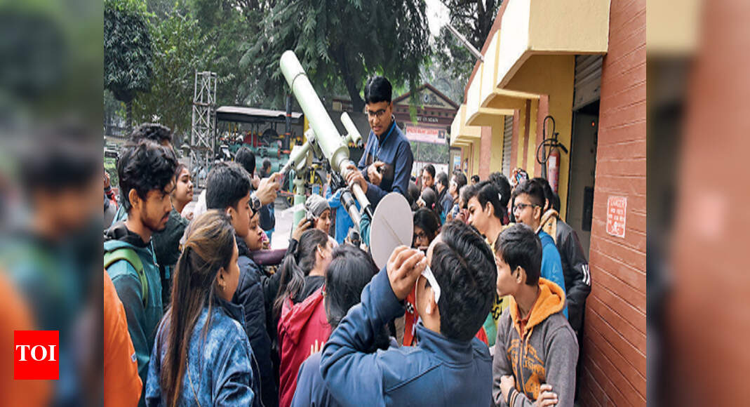 Kolkata: Overcast sky shrouds solar eclipse but kids make beeline to ...