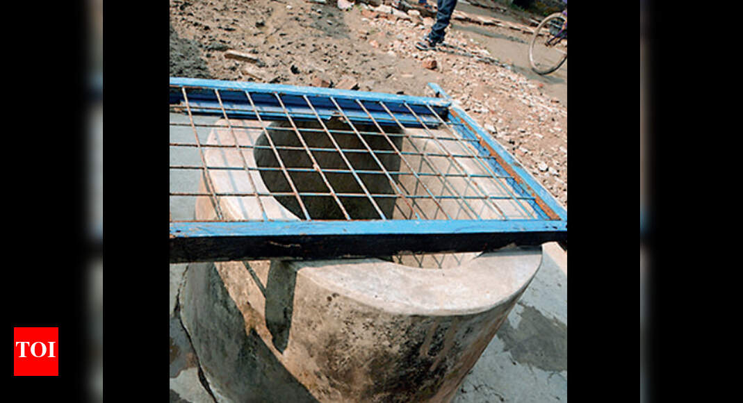 West Bengal: 16 hours after man falls in, body pulled out of well ...