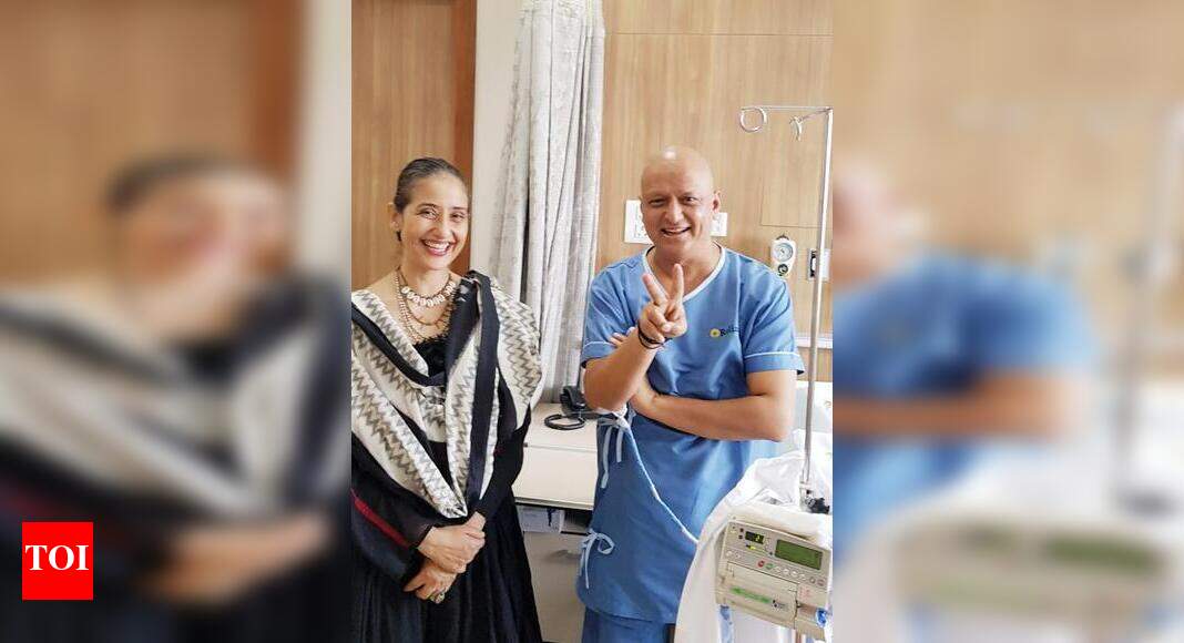 Manisha Koirala visits Anil Baluni in Mumbai hospital | Dehradun News ...