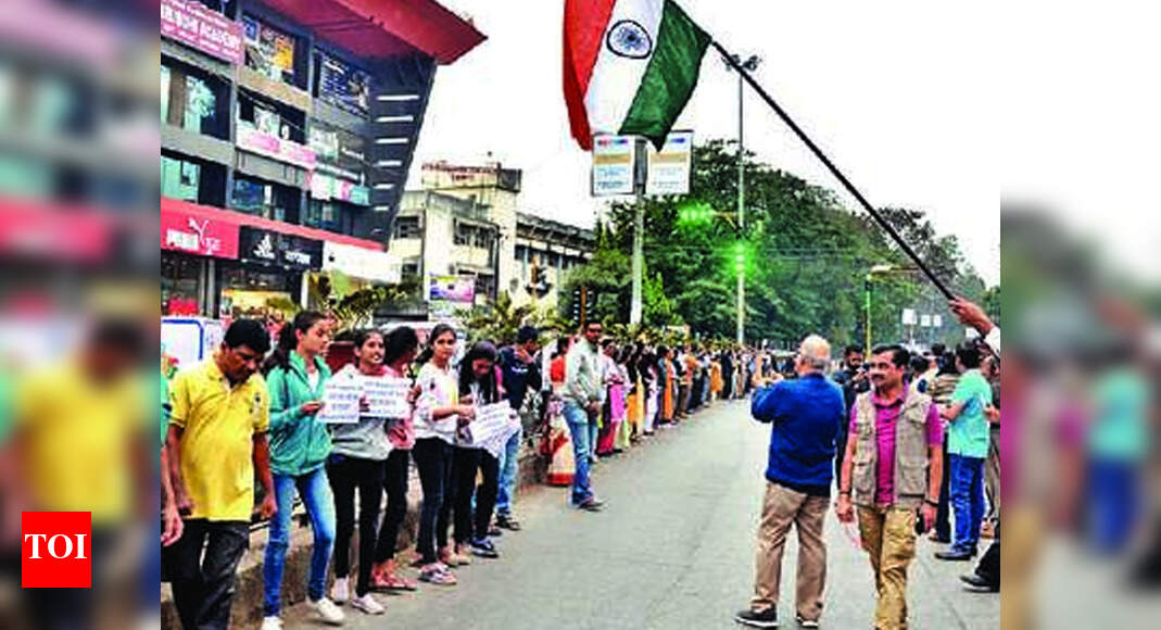 Human chain formed in support of CAA in Nashik | Nashik News - Times of ...