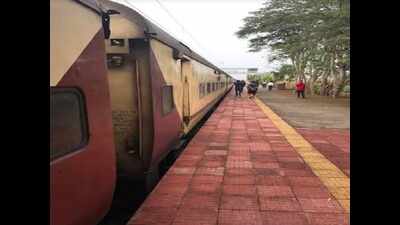 Tapaswini Express stranded for 6 hours, Sundargarh MP Jual Oram tweets ...