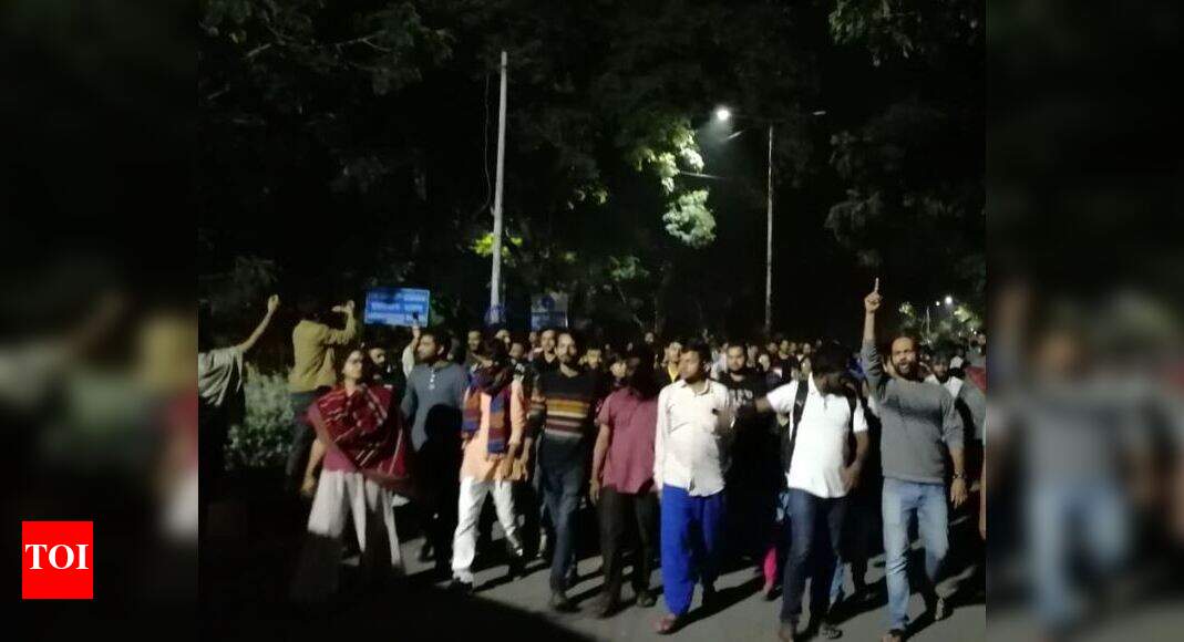 University of Hyderabad students stage midnight protest in support of ...