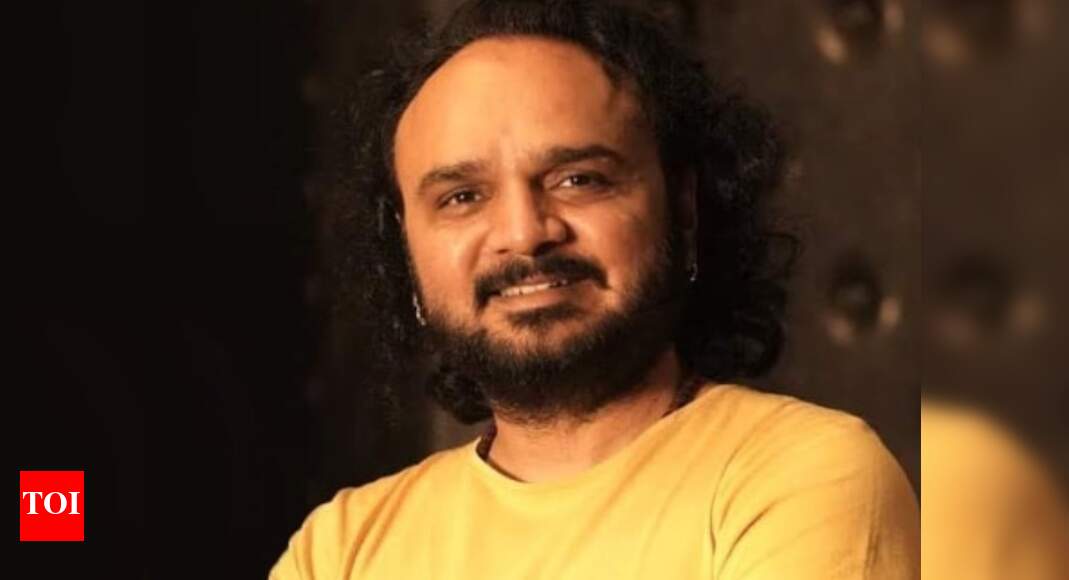 Parthiv Gohil welcomes first Monday of 2020 with a cheerful smile ...