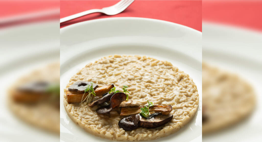 Cheesy Mushroom Risotto Recipe: How to Make Cheesy Mushroom Risotto ...