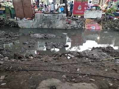 incomplete work for naala extension, sewage water - Times of India