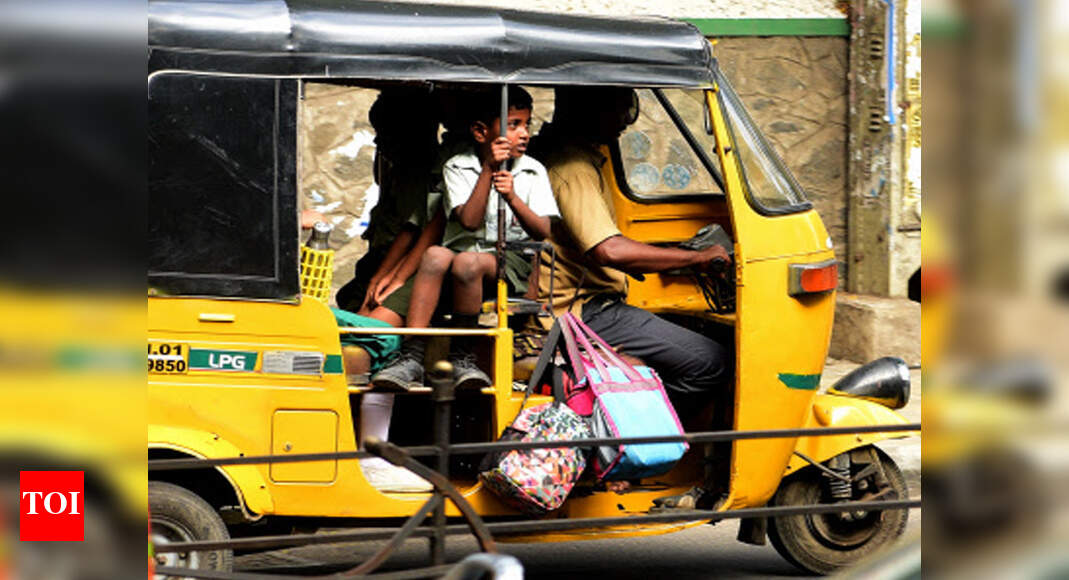 5 lakh ride 60,000 share autos daily, but operators follow no rules in ...